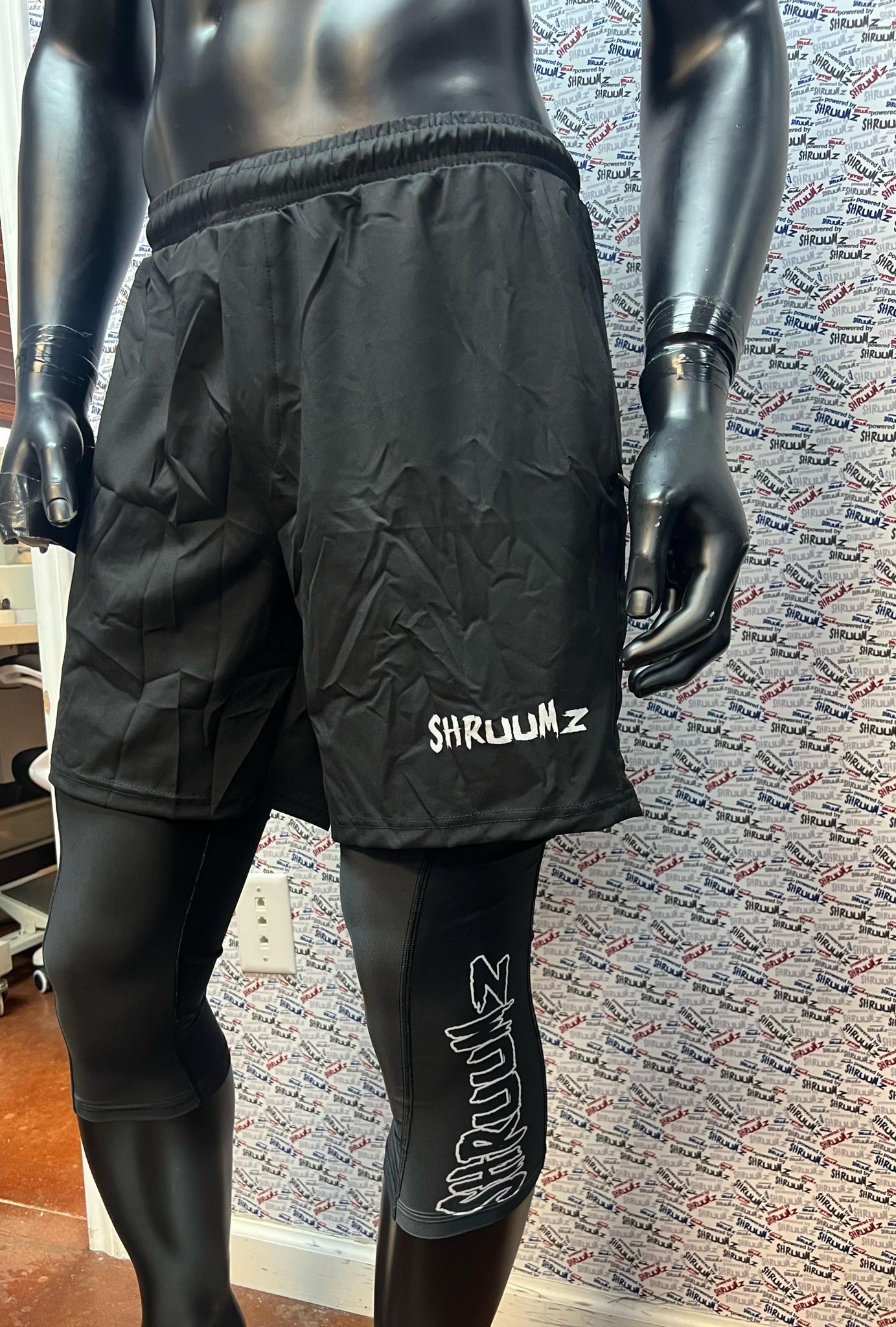 Shruumz 2 n 1 athletic shorts (3/4 tights) – SHRUUMZ